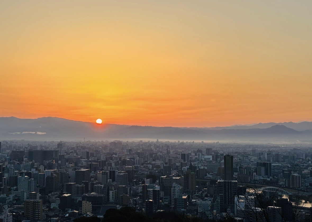 (株)明朗｜はじめての不動産売買に明るく朗らかな未来を。